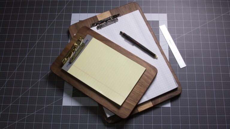 How to Make a Clipboard from Scrap Wood - Hey Im a Maker